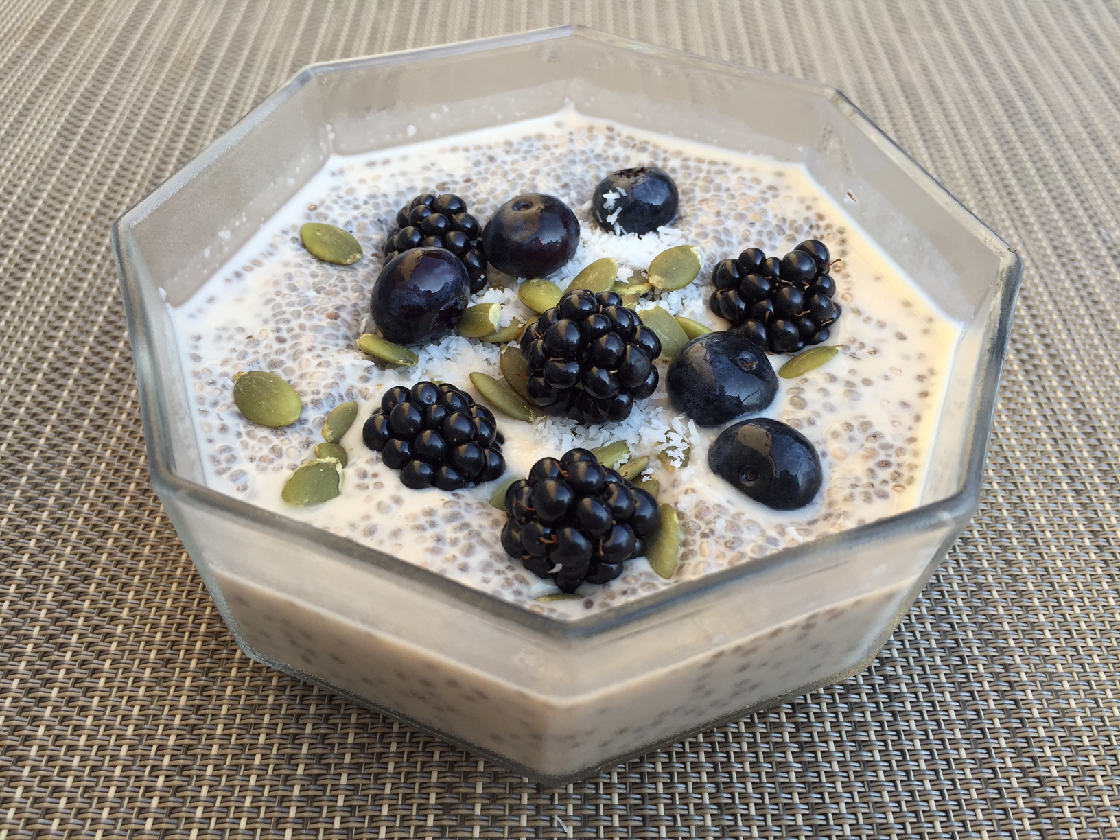 Chia seed pudding – yummy breakfast, snack or dessert | Diana Siepmann